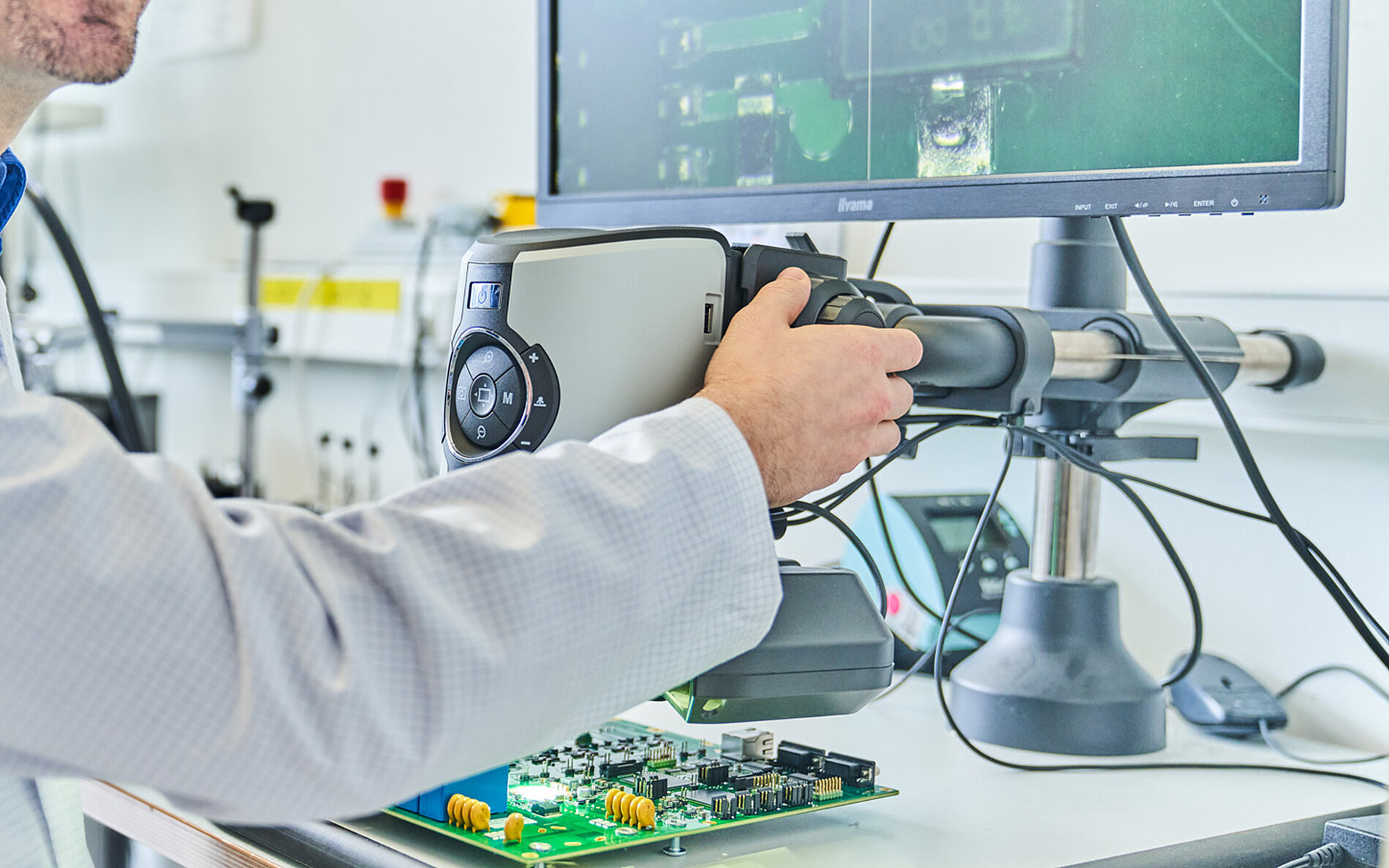 Proven product development with efficient processes | Silver Atena