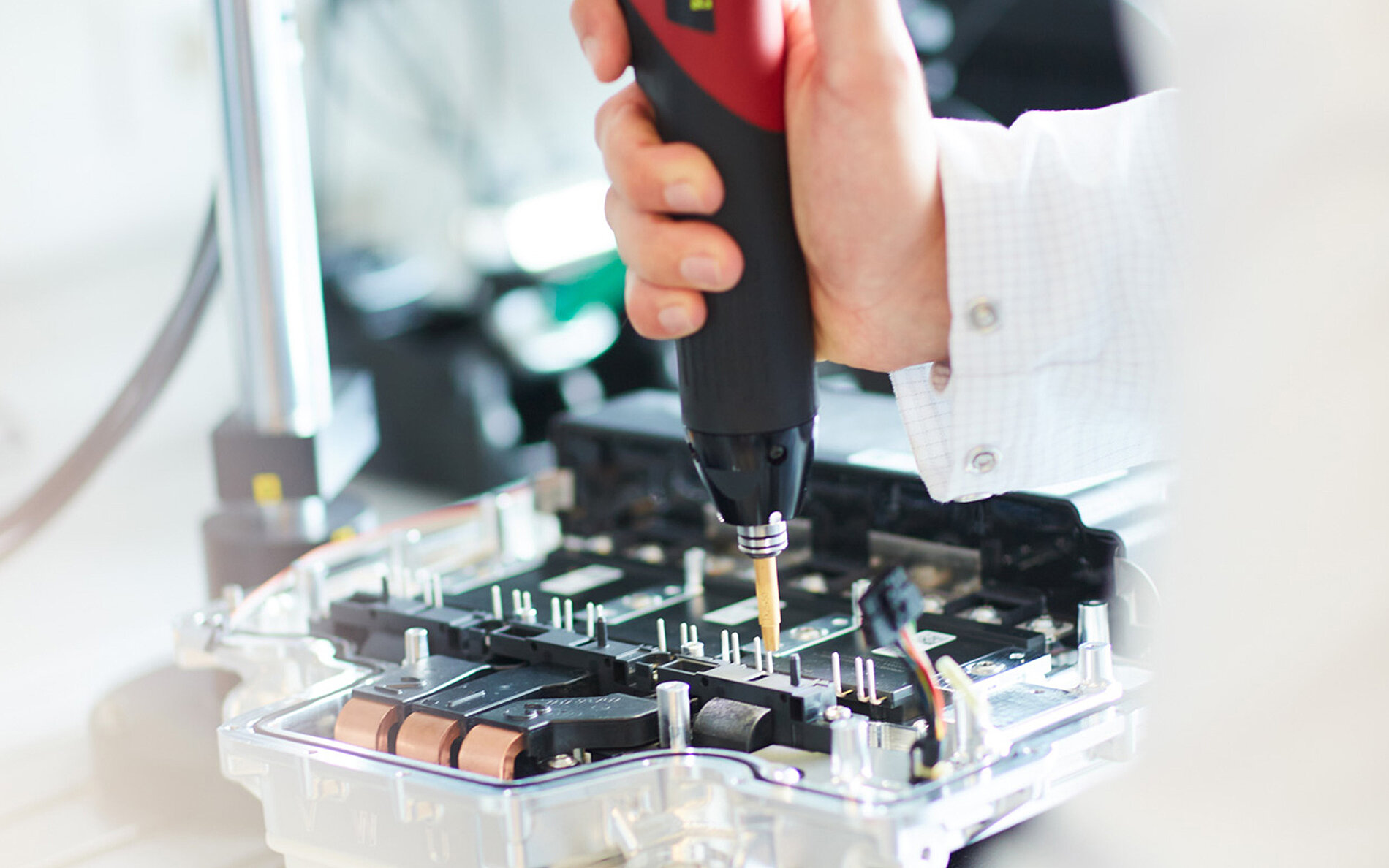 Proven product development with efficient processes | Silver Atena